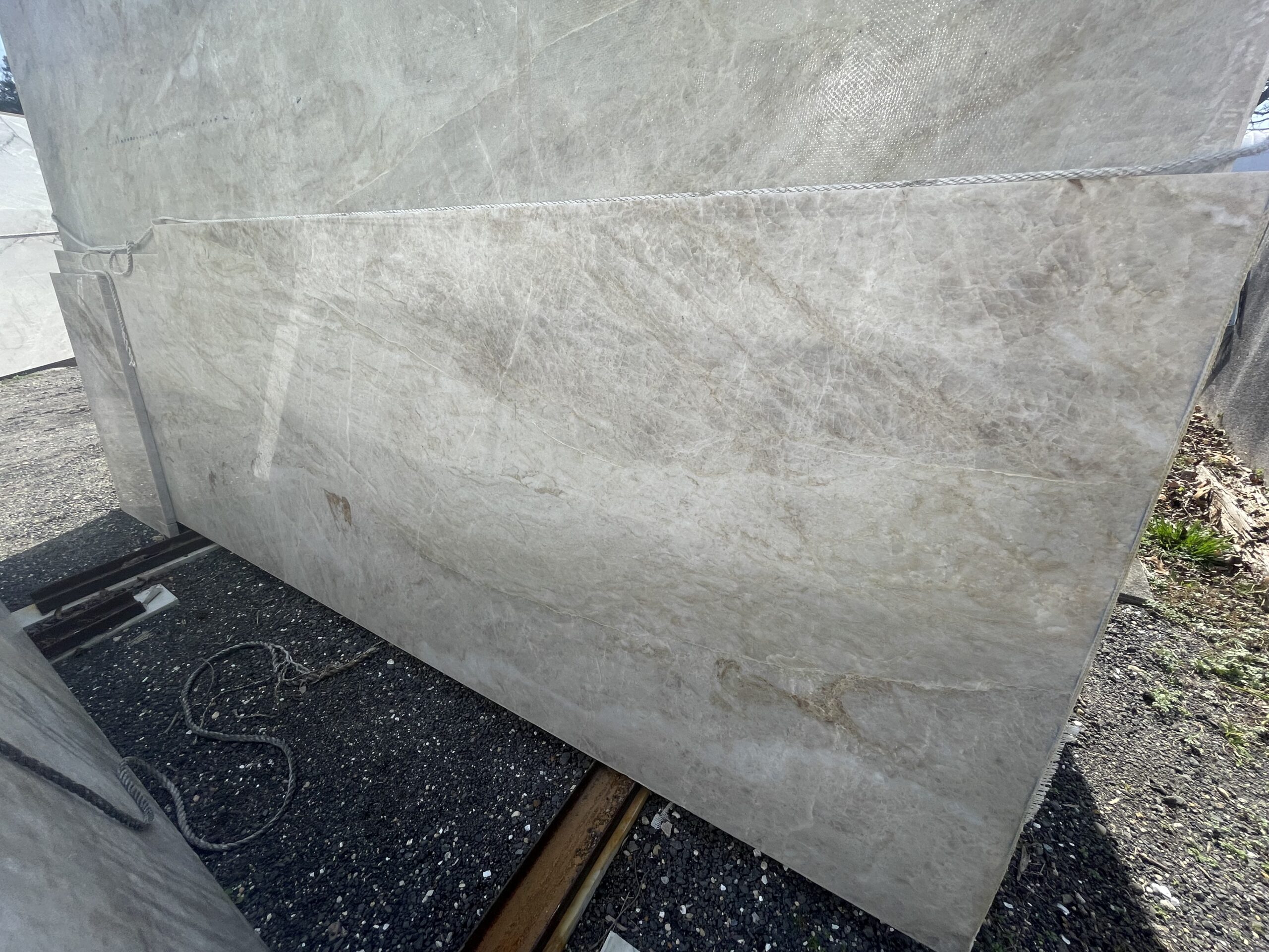 Quartzite Countertop Selection in New Jersey - Filling Marble & Tile