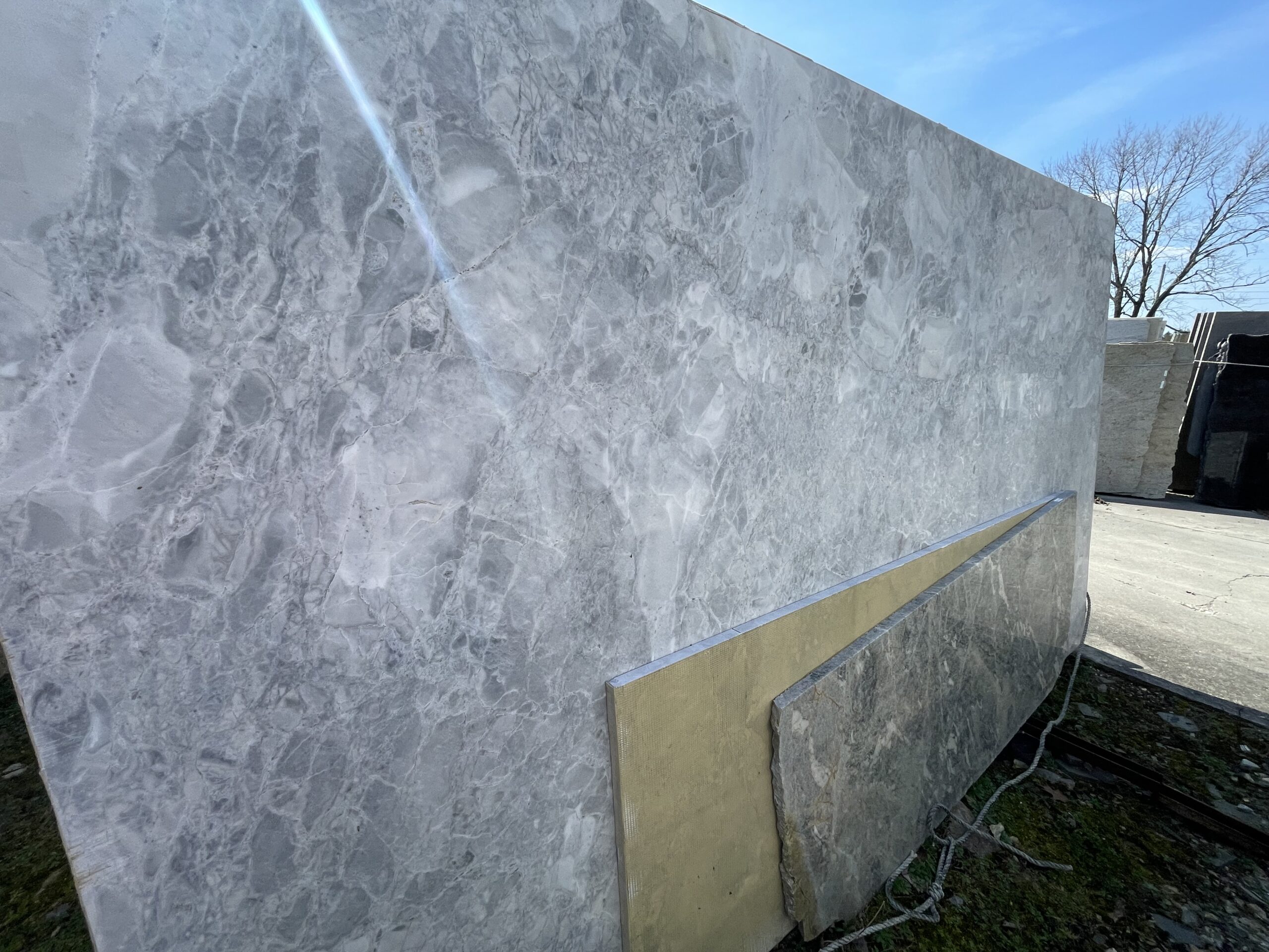 Quartzite Countertop Selection in New Jersey - Filling Marble & Tile