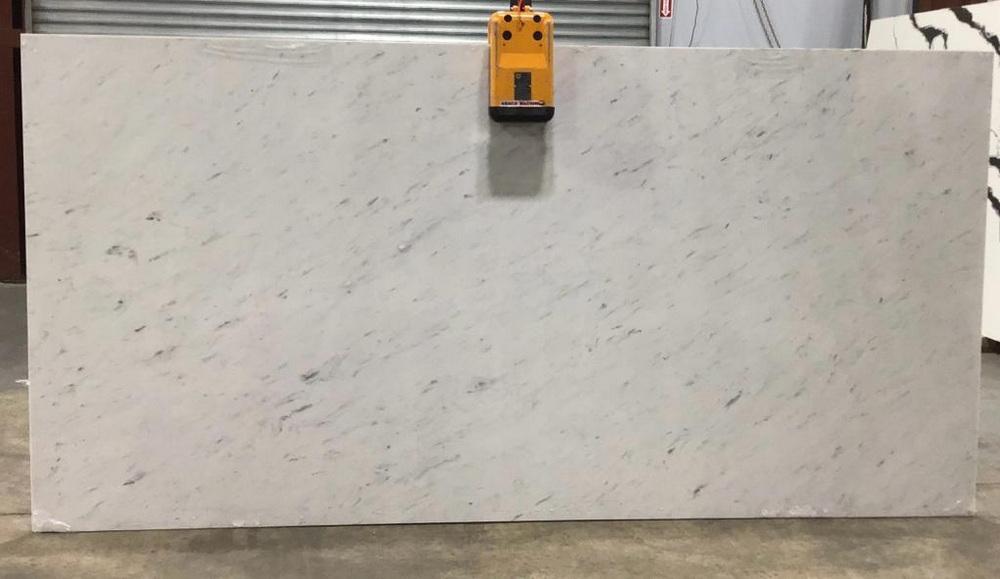 Stock Quartz Slabs in New Jersey - Filling Marble & Tile