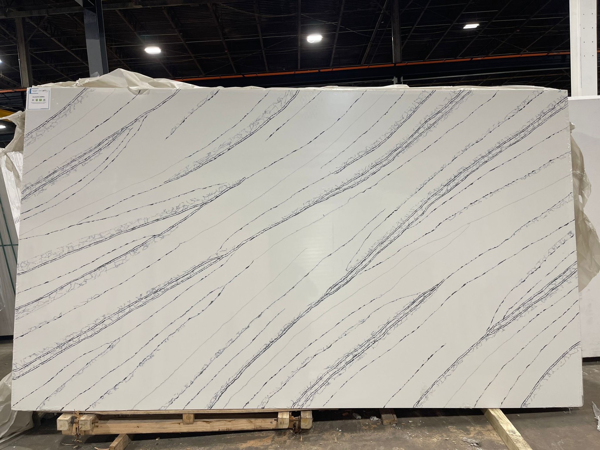 Stock Quartz Slabs in New Jersey - Filling Marble & Tile